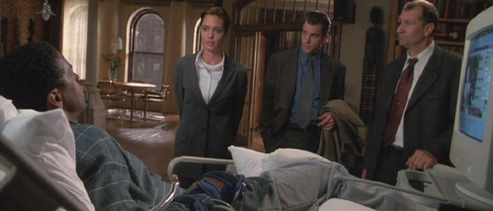 ‘Hush’ and 10 Other Horror & Suspense Films About Disabilities | Hornet ...