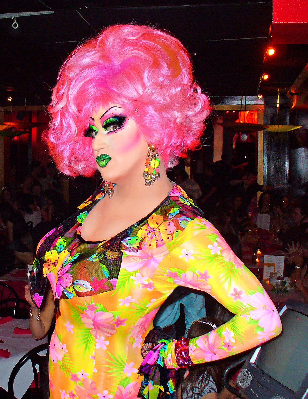 7 Queens Look Back at Lucky Cheng’s, the NYC Drag Dinner Show Celebrating 25 Years in Business ...